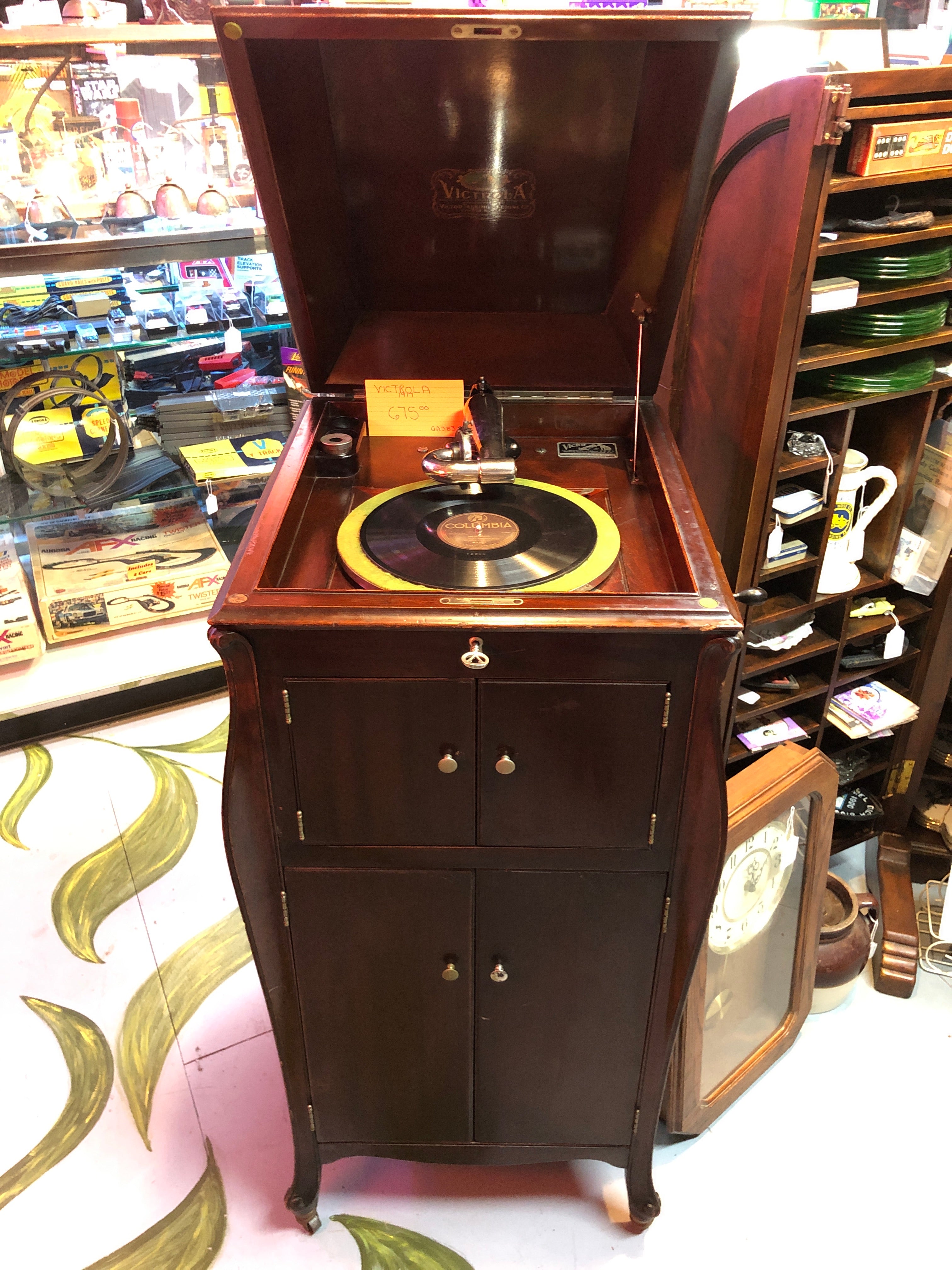 Victor Floor Model Victrola – AnTiki G's