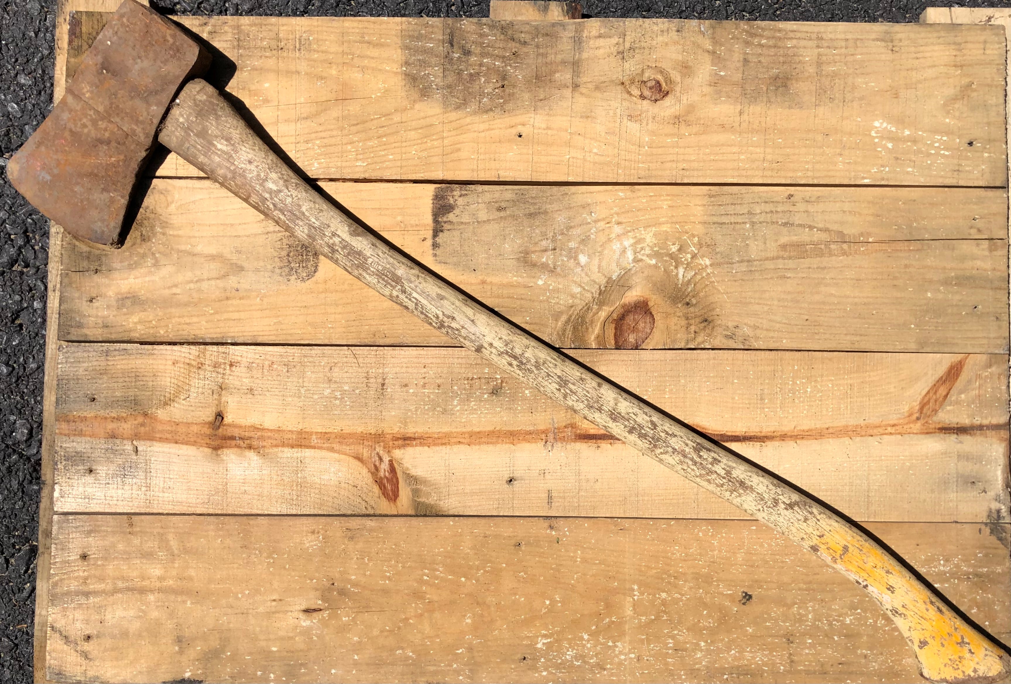 Wood Splitting Axe – AnTiki G's